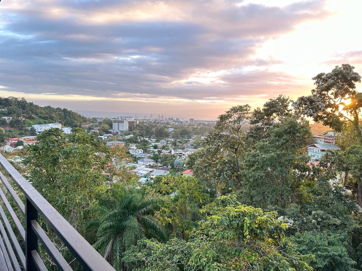 Cozy Caribbean Apartment - Port of Spain