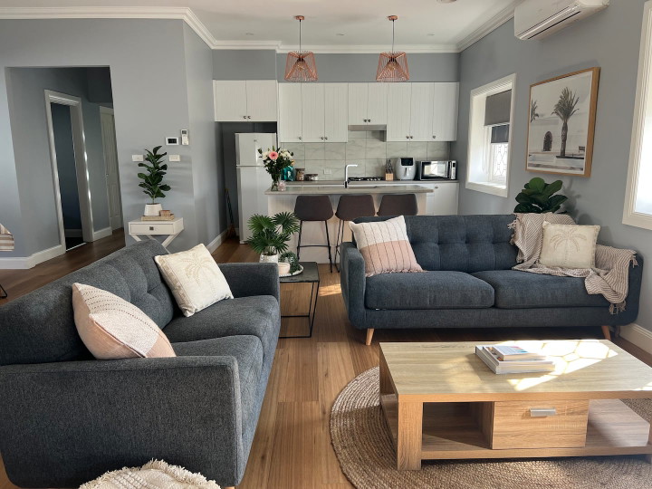 Retreat On Coromandel - Goulburn