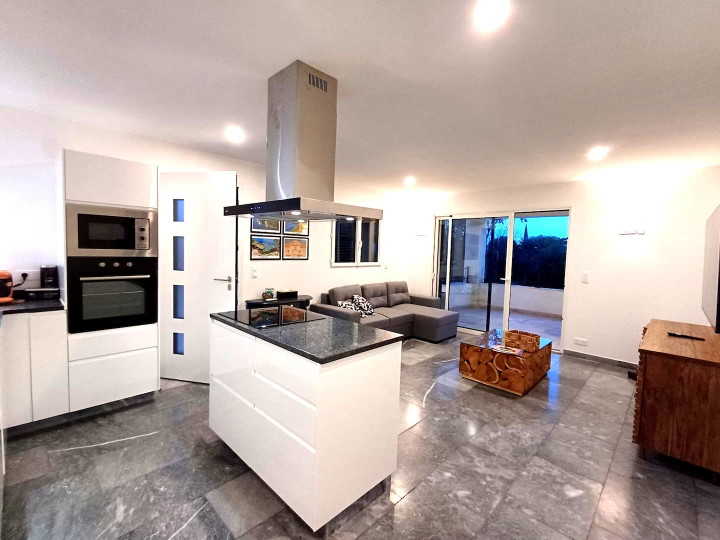 Charmant Logis T3 , Jardin , Terrasse Et Parking - La Ciotat