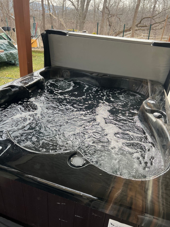 Modern*clean*private Downstairs Apt W/hot*tub! - 카유가 호