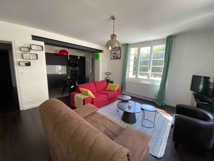 Tours : Superbe Appartement Situé En Hyper Centre - Tours