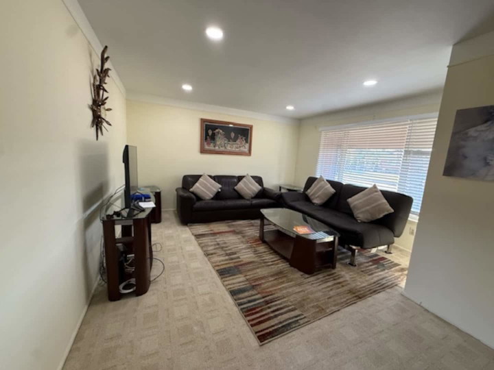 Golf View | Quiet | Walk To Trinity & One Under - Livonia