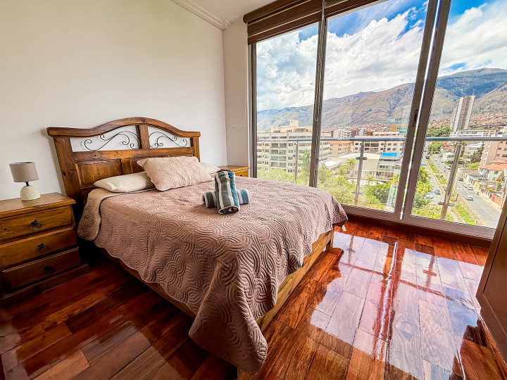 2-bed Apartment, In Front Of Park · View + Parking - Bolivia