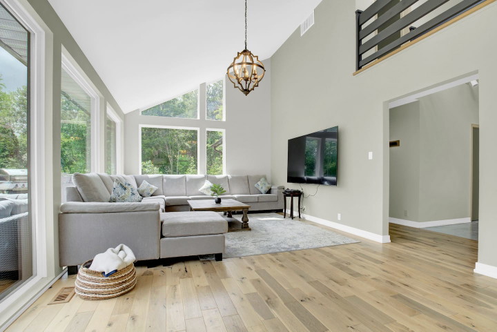 Beautiful Secluded 5 Bedroom Villa - Caledon, ON, Canada