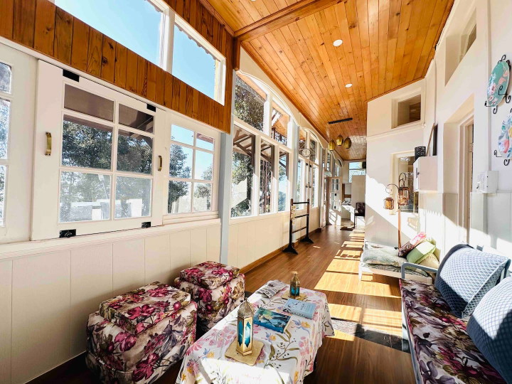 Private Gazebo  Valley Views  Chowdhary Villa - Dalhousie