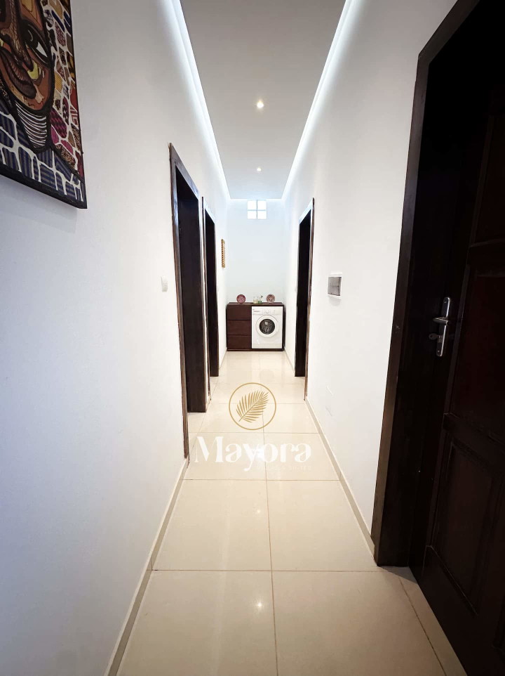 Charmante Villa Sécurisée Avec Jardin, à Lomé - Togo