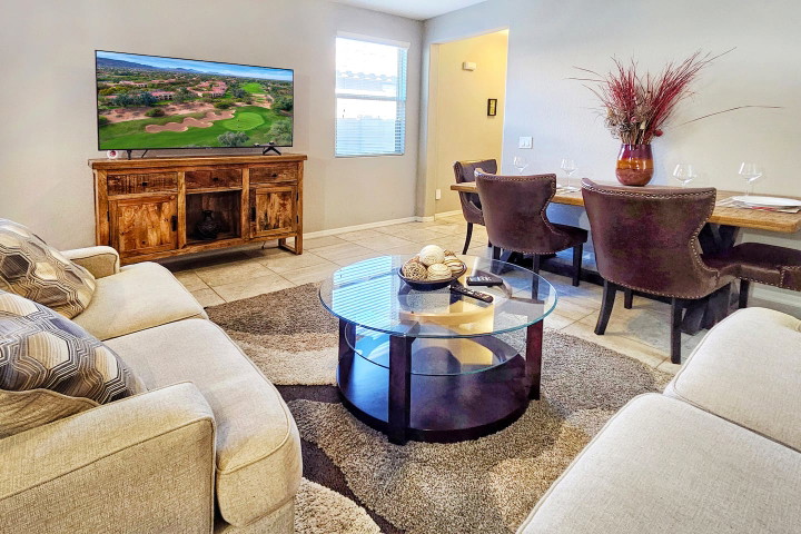 Spacious Desert Suite  Minutes To Phoenix | Pets! - Avondale, AZ