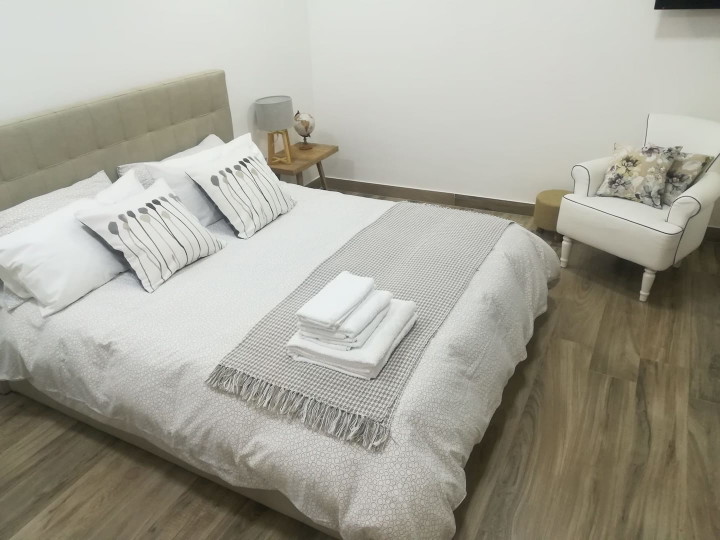 Laura's Suite - Nápoly