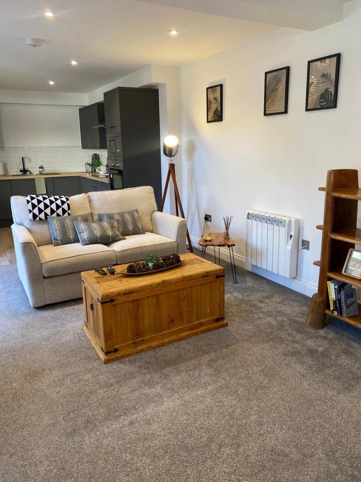 Seaside 1 Bed Apartment With Additional Sofa Bed - Jersey