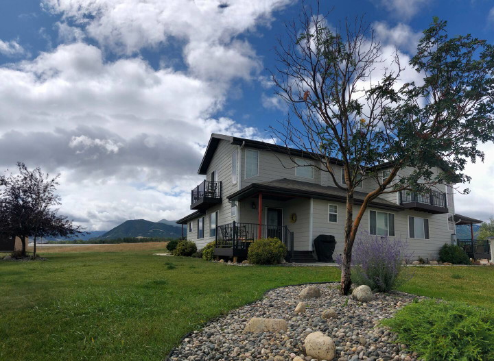 Peaceful, Pristine, Comfy Condo W/2 King Beds - Montana