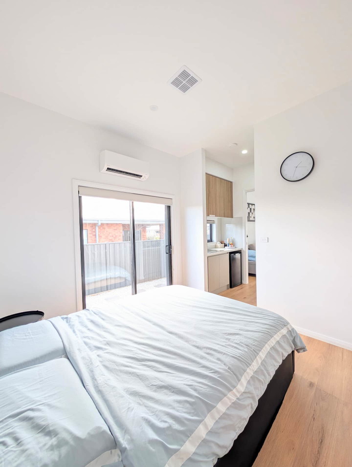 Modern Whitlam Guest Suite | Private Entry - Canberra