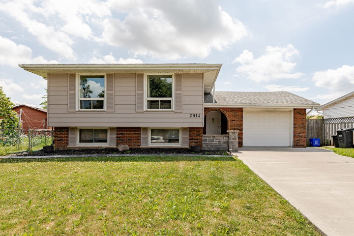 Full House - 5 Bed, 2 Bath - East - Windsor, ON, Canada