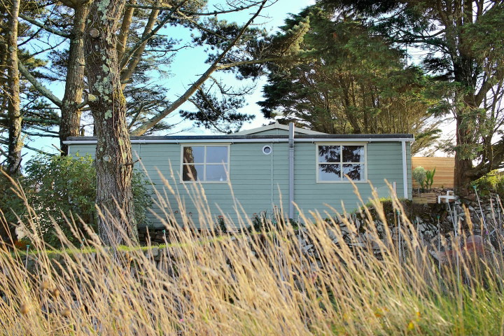 Luxury Scandi Cabin On A Hill, With Stunning Views Across Cornwall >Near St Ives - St Ives