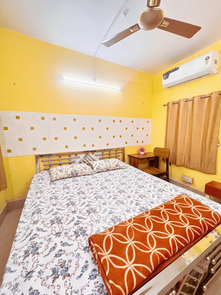 Shantikunj | Near Airport | Wifi & Ac Room | Peace - Kolkata