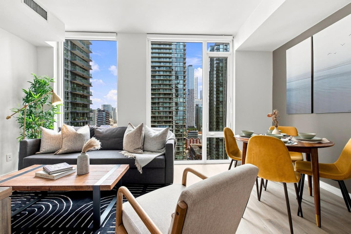 Downtown Stay In Unbeatable Location - Toronto, ON