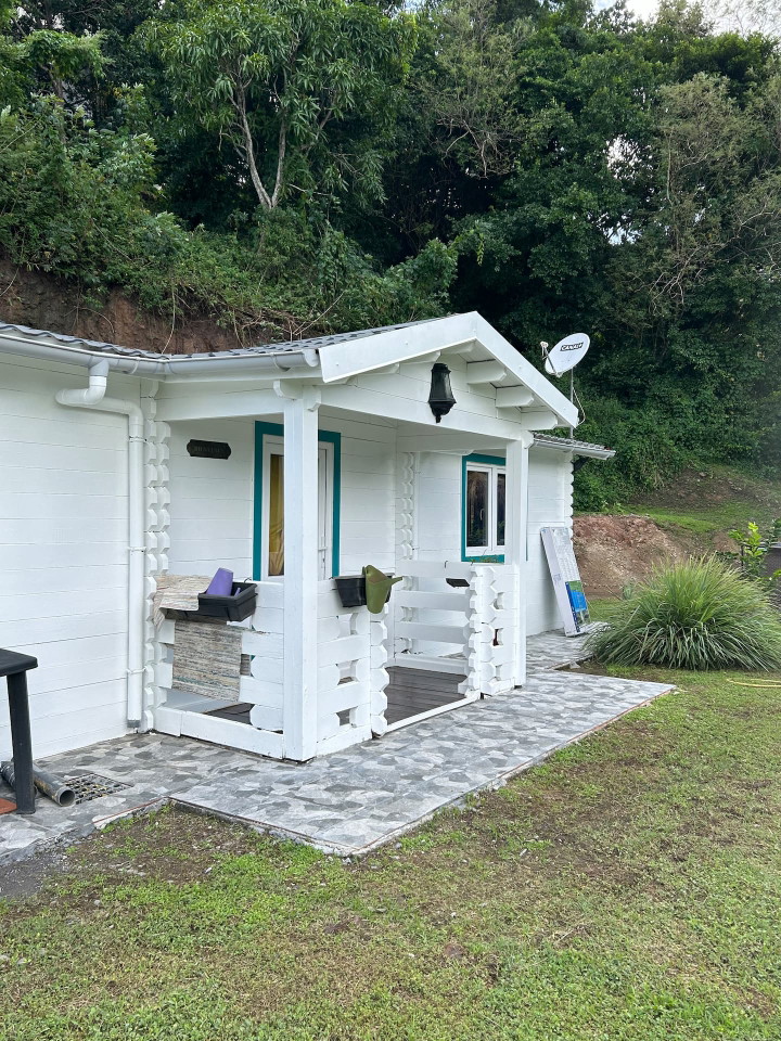 Chalet Zandolis Et Cocotiers - Martinique