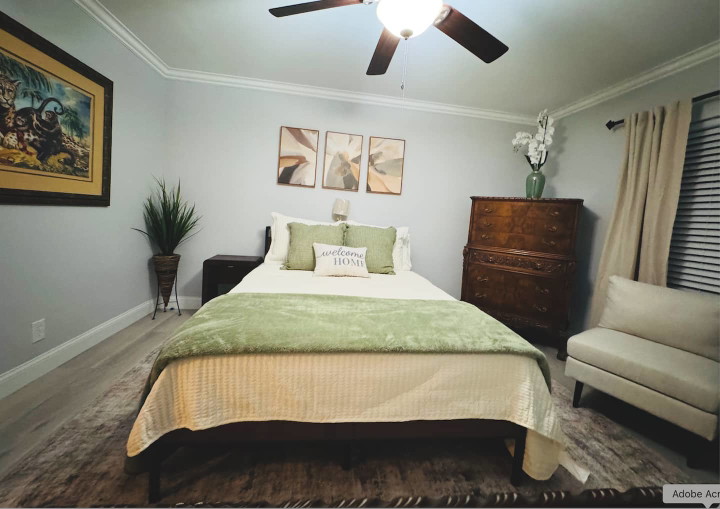 Lakefront Boca 1br/2fullbaprivate Entrancesleep 4 - Boca Raton, FL