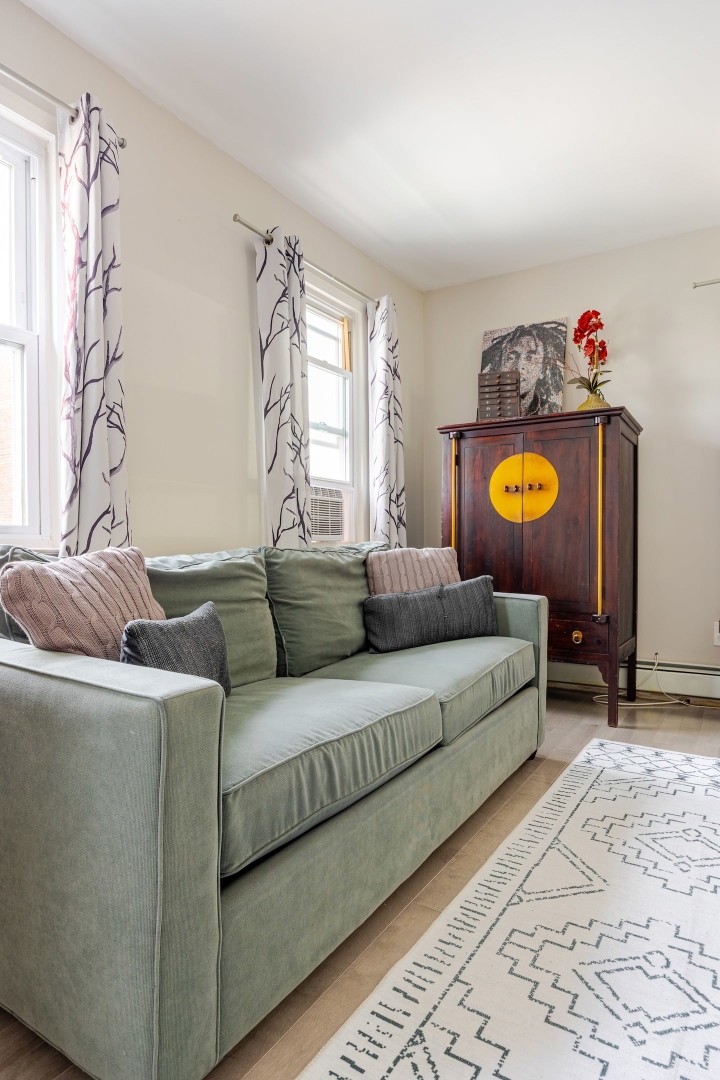 Beautiful Hudson River Bungalow In Dobbs Ferry - Sleepy Hollow, NY
