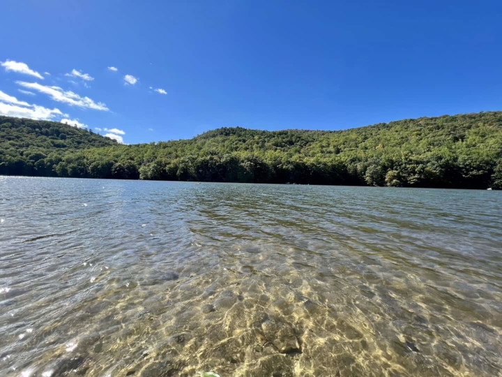 Squantz Pond Cottage Oasis - Brewster, NY