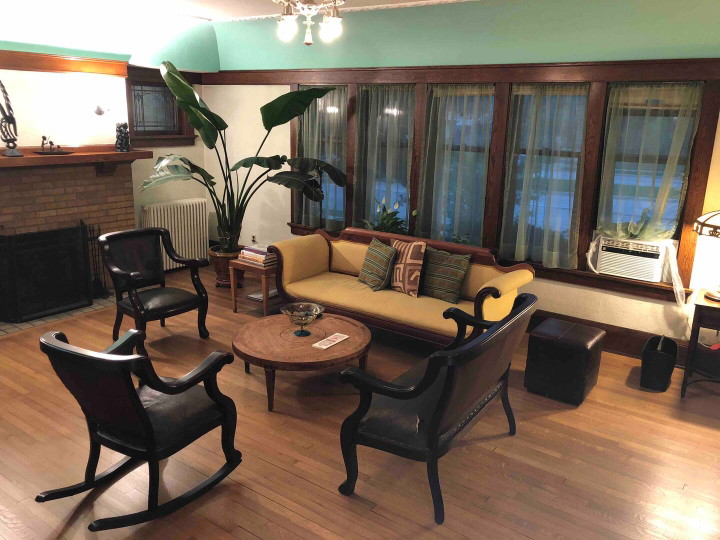 Private Apartment In Historic Home - Milwaukee, WI