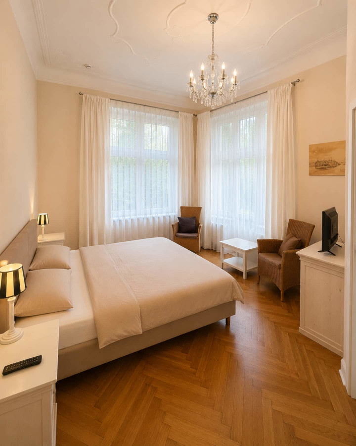 Stilvolles Altbau-zimmer Mit Balkon Nahe Alster 10 - Hamburg