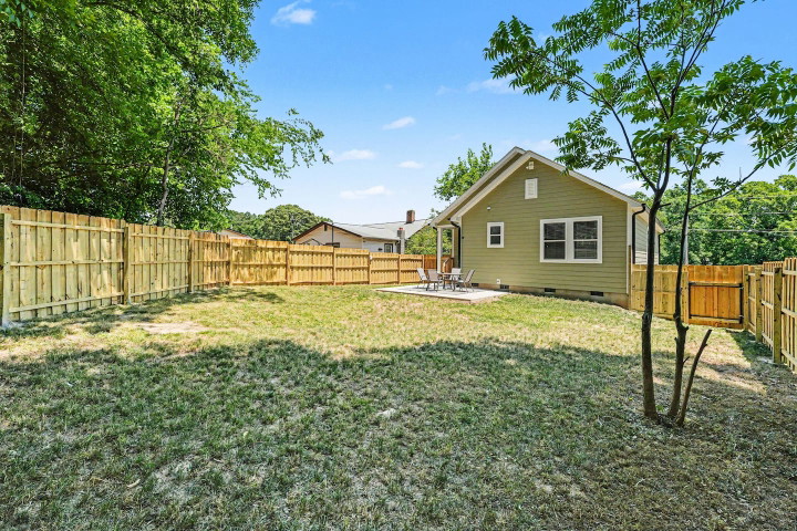 *New* Pet-friendly Fully Fenced New Built Home. - Statesville, NC