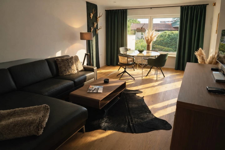 Chalet Jägerwinkel  Alpine Charm Meets Comfort - Tegernsee