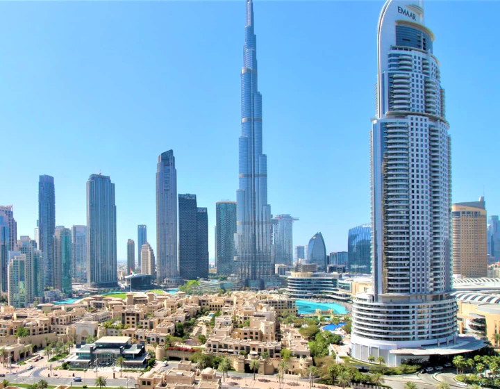 Full Burj Khalifa Views, Emaar Burj Royal - Dubai