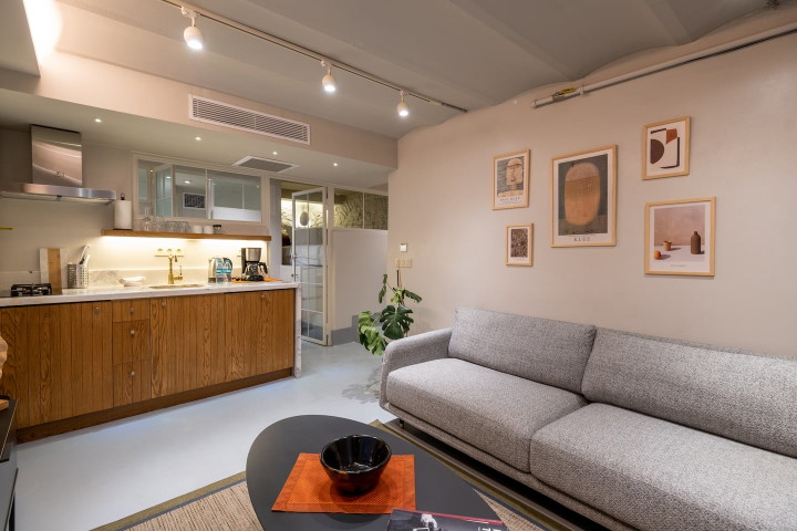 Easy Access: Our Ground Floor Home - İstanbul