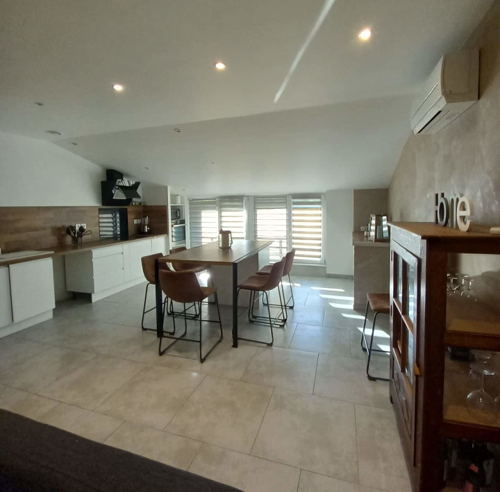 Appartement Entier Dans Maison Idéalement Située - Loriol-sur-Drôme