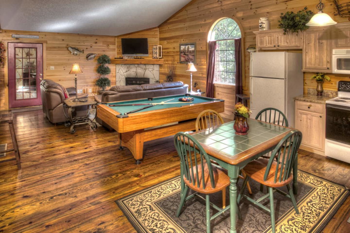 Alpine Escape- 2br W/outdoor Fireplace And Hot Tub - Sautee Nacoochee, GA