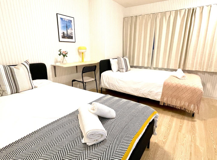 Hong's Apartment, Direct Access To Ueno, Akihabara, Ginza, Asakusa. 2nd Floor, 4-person Apartment. - Ueno