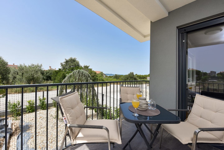 Garden Retreat | Free Parking & Cozy Yard - Zadar