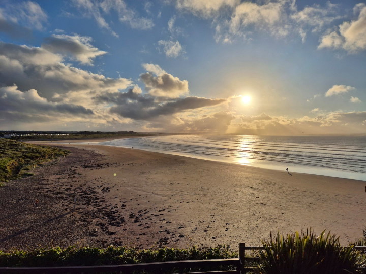 Sea View Coastal Escape | Walk To Beach & Town - Ballina
