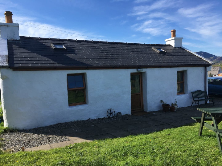 Taigh 'N Rois - Chalet Traditionnel De Crofting - Skye