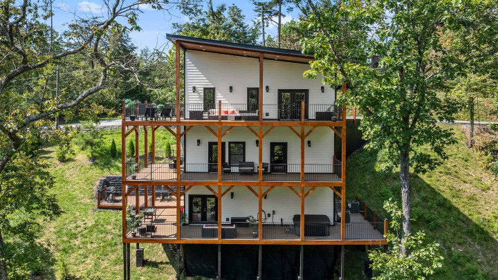 New,2 Miles To Dtwn, Great Views, Modern Chalet - Gatlinburg, TN