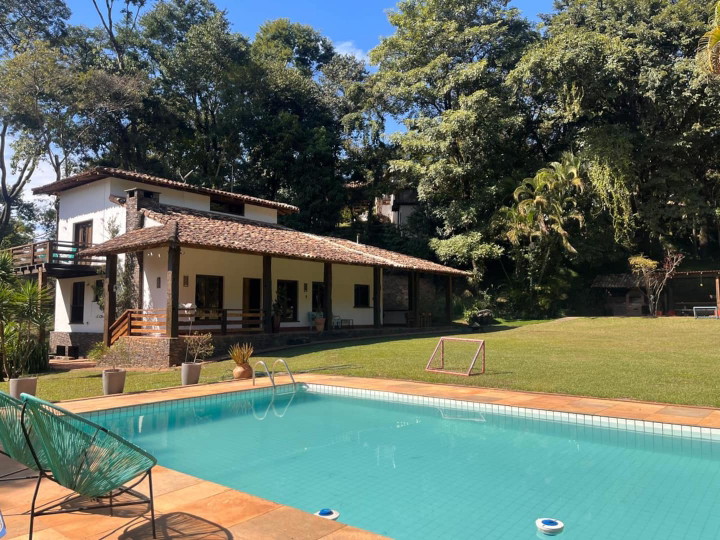 The English House: Secret Oasis Next To The City - Belo Horizonte