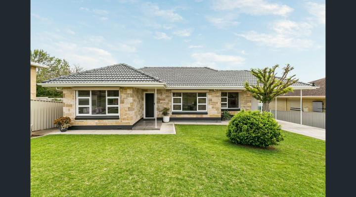 Beautiful 3 Bedroom Villa With Large Outdoor Areas - Marion