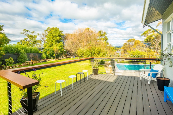 5mins To Mona, Stunning Waterfront Home & Garden - Tasmanie