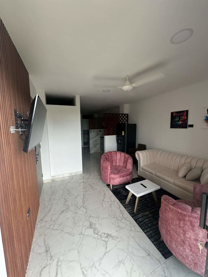 Royal Loft (401) - Caucasia
