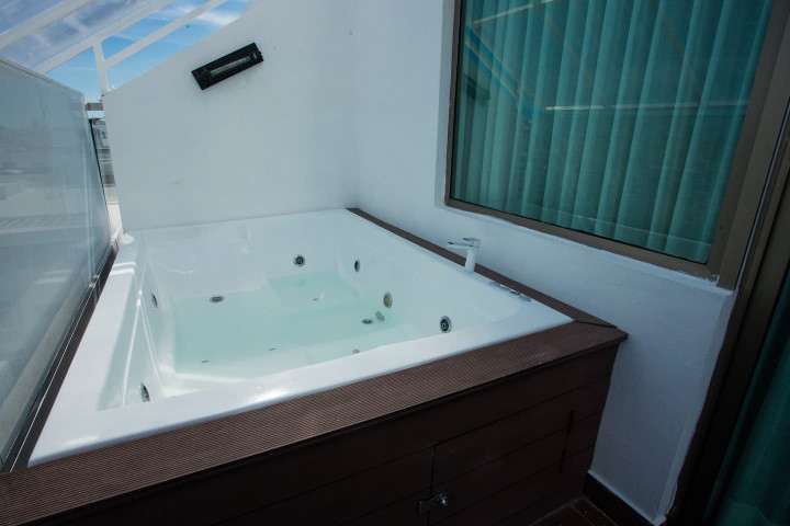 Private Room High Floor With Private Jacuzzi - Santo Domingo (Dominican Republic)