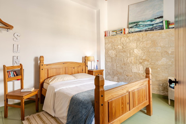 Balcony Apartment With Mountain Views - Cyprus
