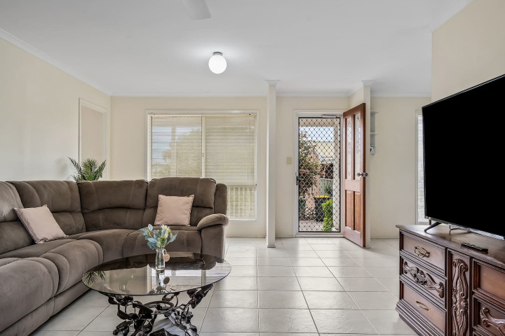Swainson On Fontaine - Aldinga