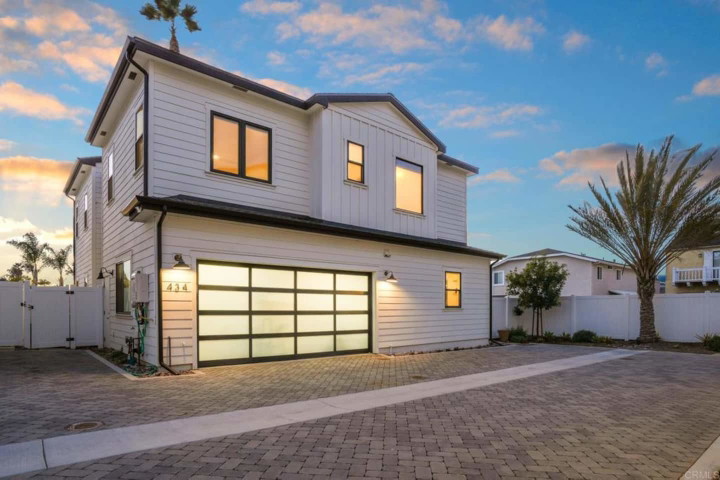 Luxurious Carlsbad Retreat I Ocean Views + Hot Tub - Carlsbad, CA