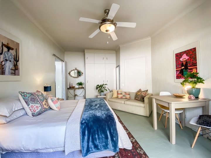 Stunning Studio With Peaceful Patio In Emmarentia - South Africa