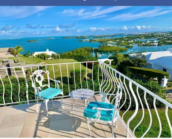 Scenic Southampton Stay W/ Pool + Views - Bermuda