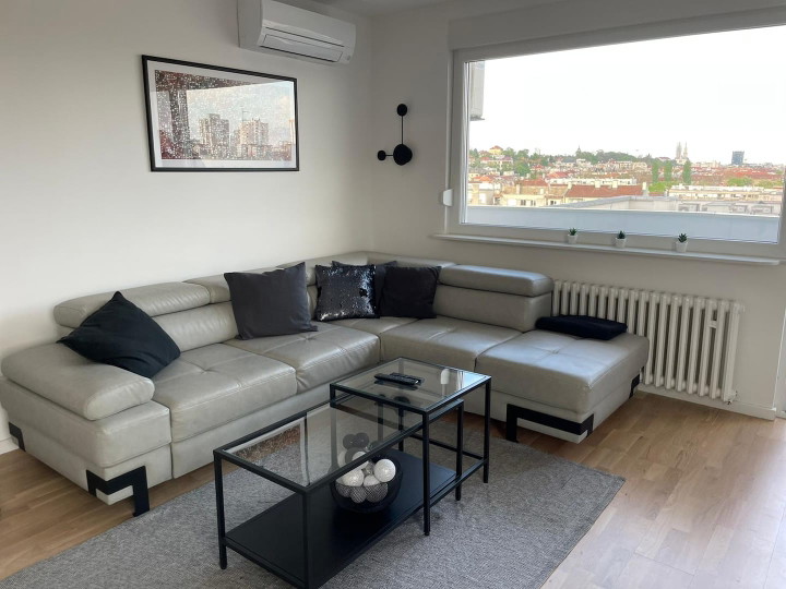 Appartement Flambant Neuf Dans Le Centre-ville Avec Vue Imprenable - Zagreb