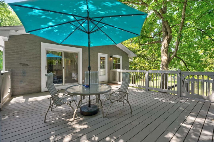 White Oaks | Fenced Yard | 1/2 Acre | Large Deck - 채플힐
