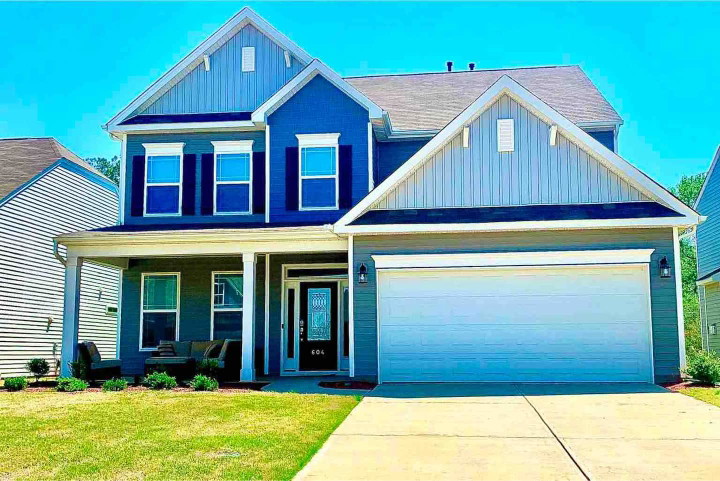 Cheerful 5 Bedroom Home. - Piedmont, SC