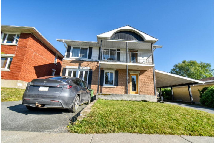 Thetford, Apt 2ch, Lumineux, Clim Et 2 Parking - Thetford Mines